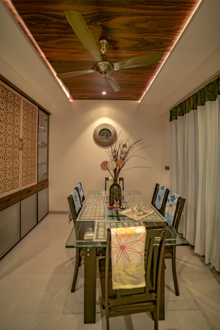 Reflective House – neev designs